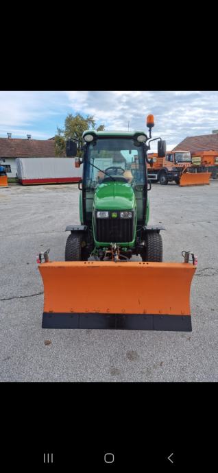 John Deere 3520