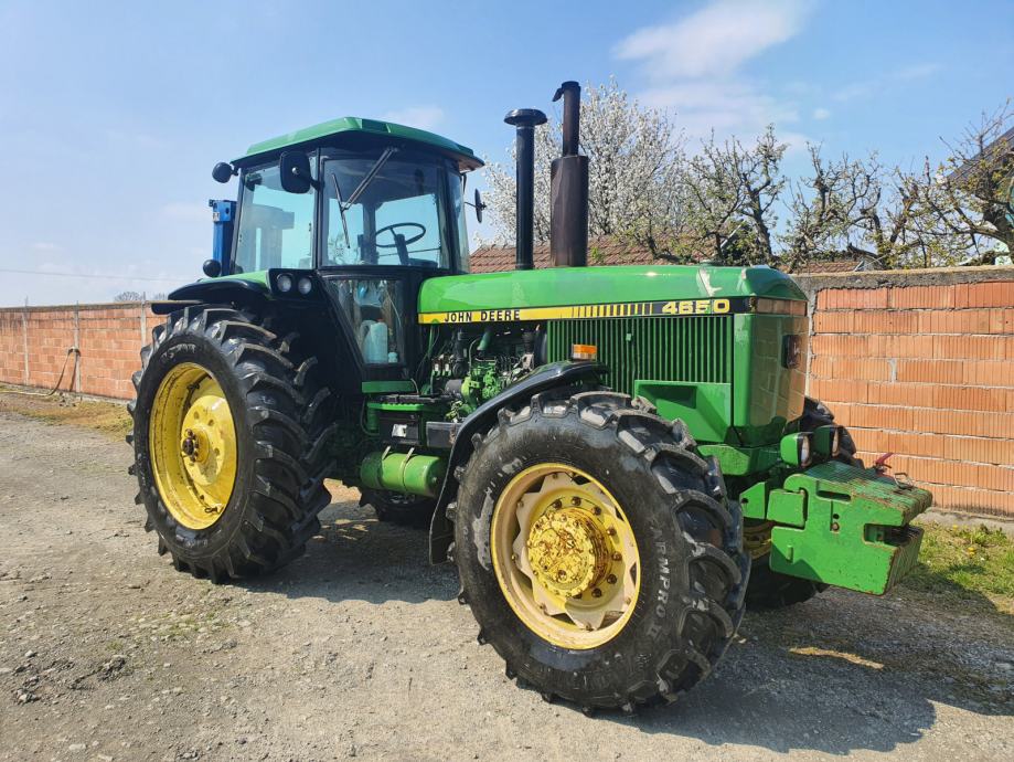 John Deere 4650
