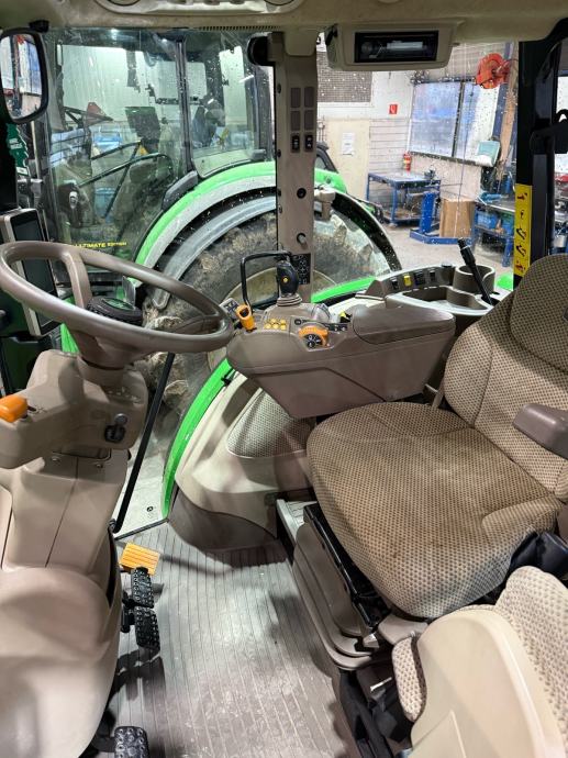 John Deere 5125 R - AUTO TRAC - Uski tockovi - JD utovarivac