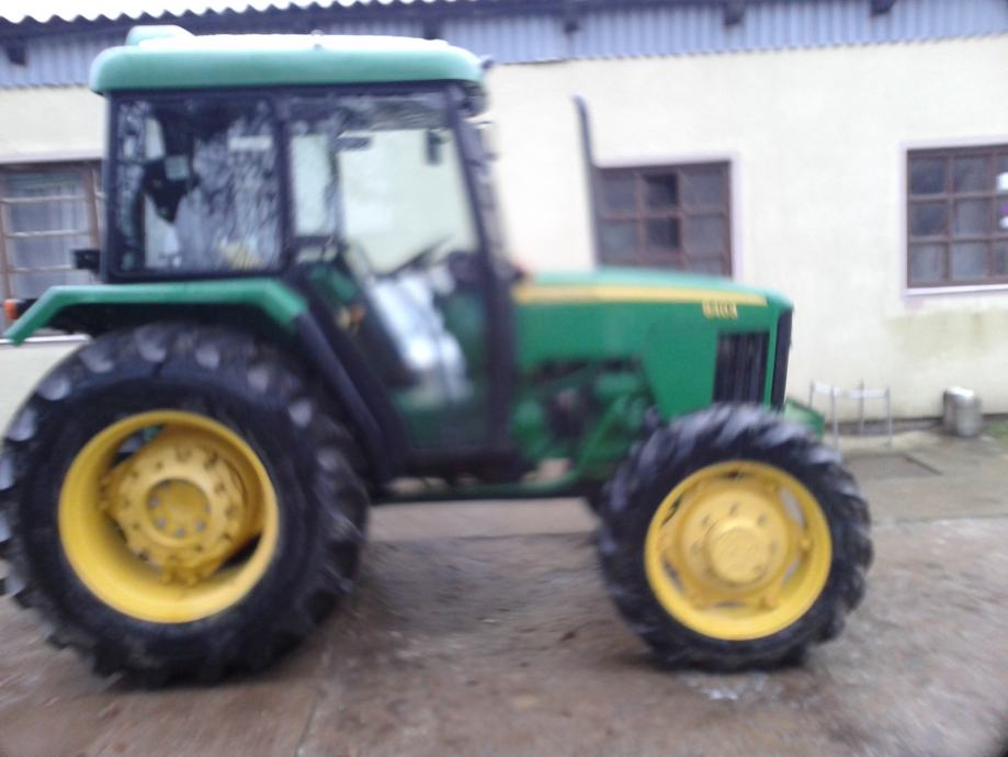 John Deere 5403