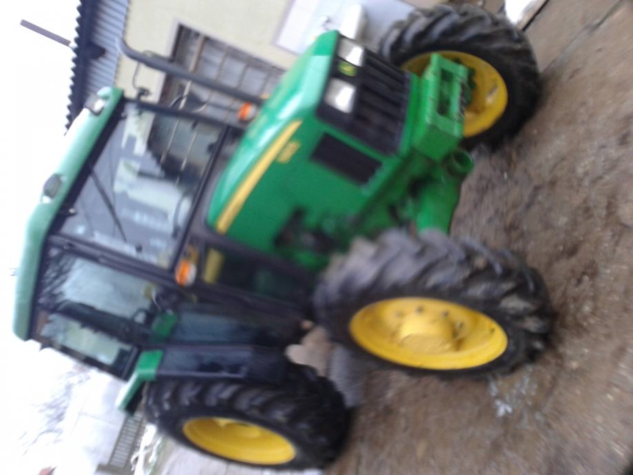 John Deere 5403