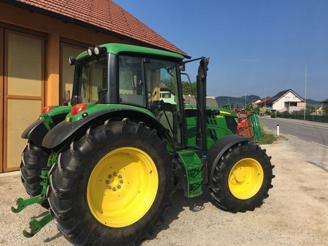 JOHN DEERE 6125 M