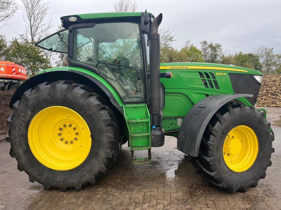 JOHN DEERE 6210r PREMIUM
