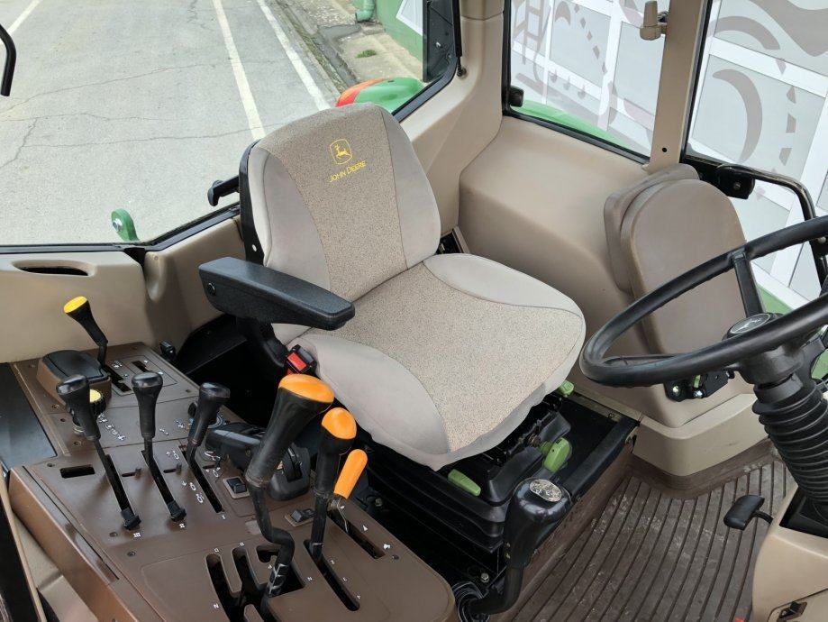 AKCIJSKA CIJENA John Deere 6320 32.000