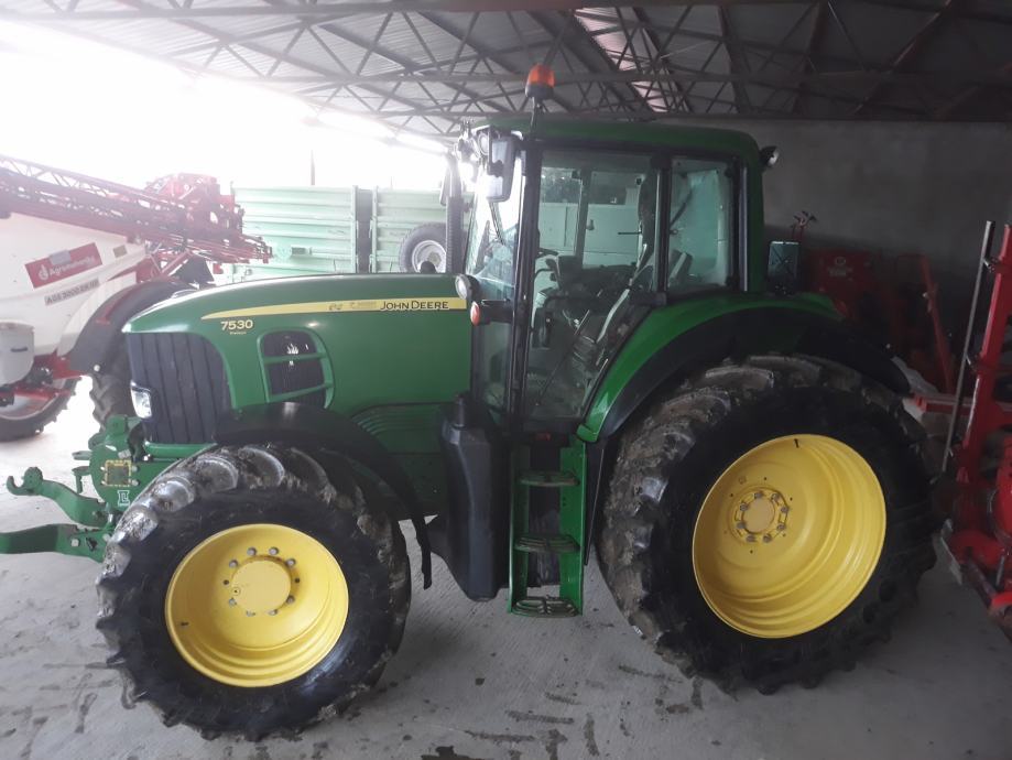JOHN DEERE 7530 **PREMIUM**