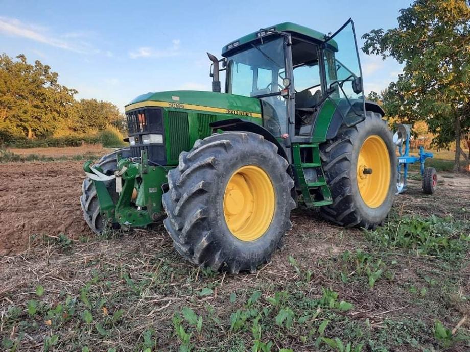 john deere 7810