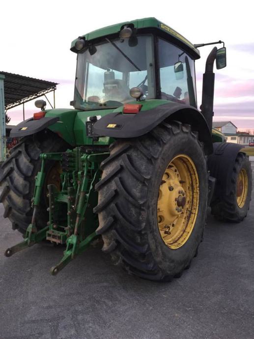 John deere 8520