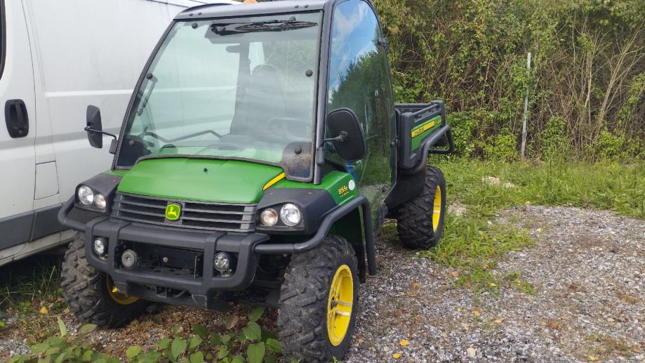 JOHN DEERE GATOR XUV 855D