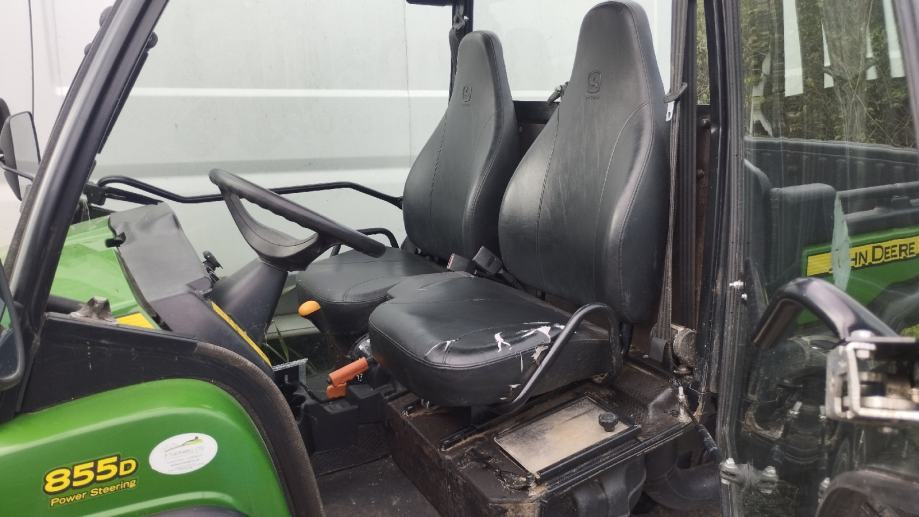 JOHN DEERE GATOR XUV 855D