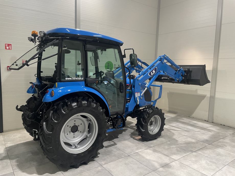 LS Traktor MT3.60 s prednjim utovarivačem