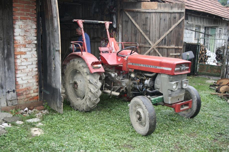 Massey Ferguson 130