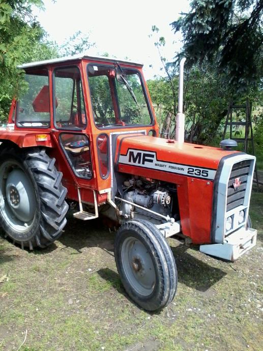 Massey ferguson 235