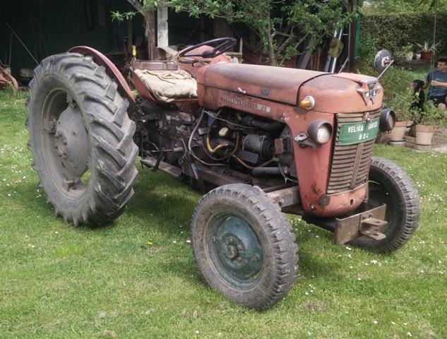 Massey Ferguson 25
