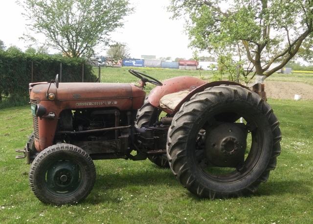 Massey Ferguson 25