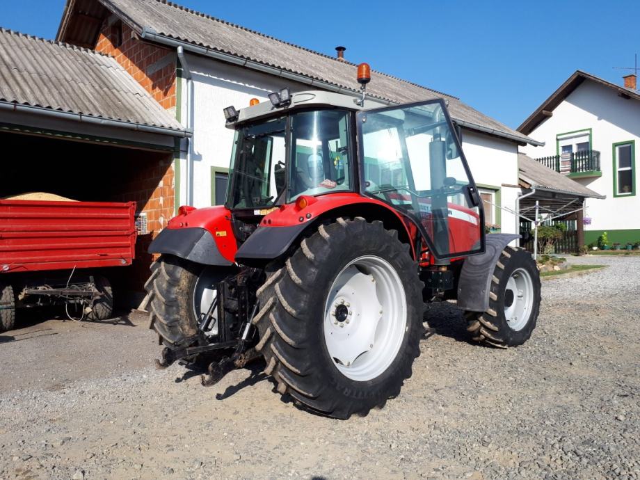 Massey Ferguson 5465 Dyna 4