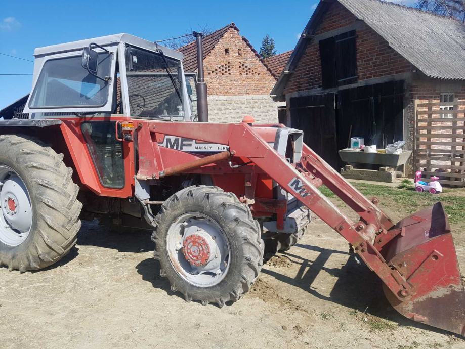 Massey Ferguson 590