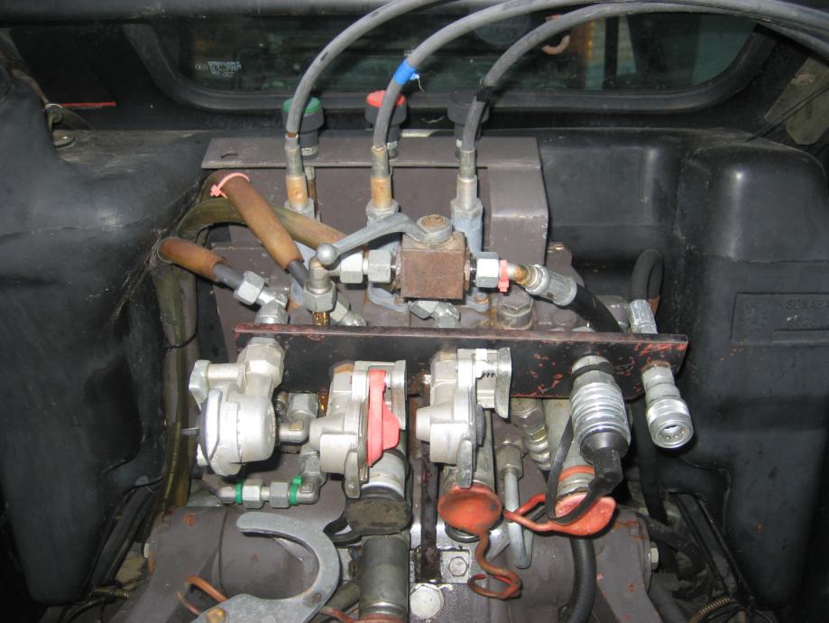 MASSEY FERGUSON 6180 A