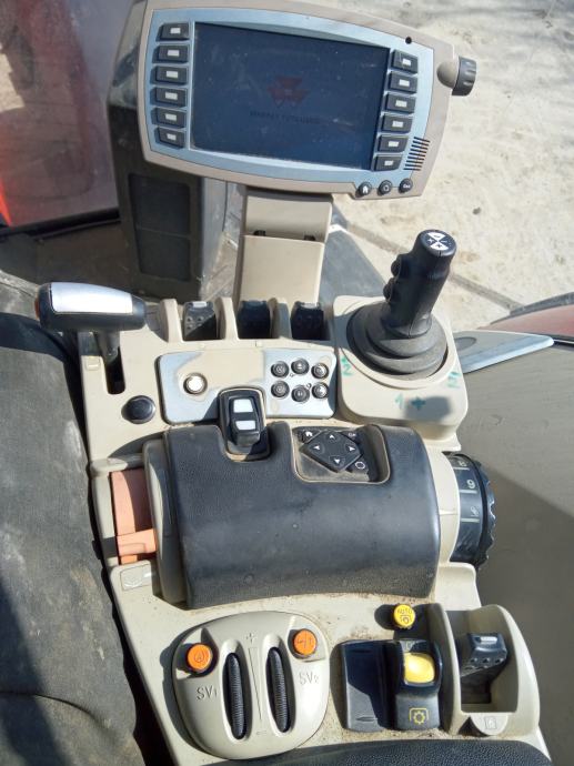 Massey Ferguson 8690