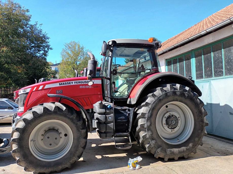 Massey Ferguson MF 8690 Dyna VT