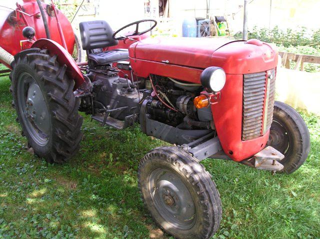 MASSEY FERGUSON MF25 - DOGOVOR OKO CIJENE - HITNO-