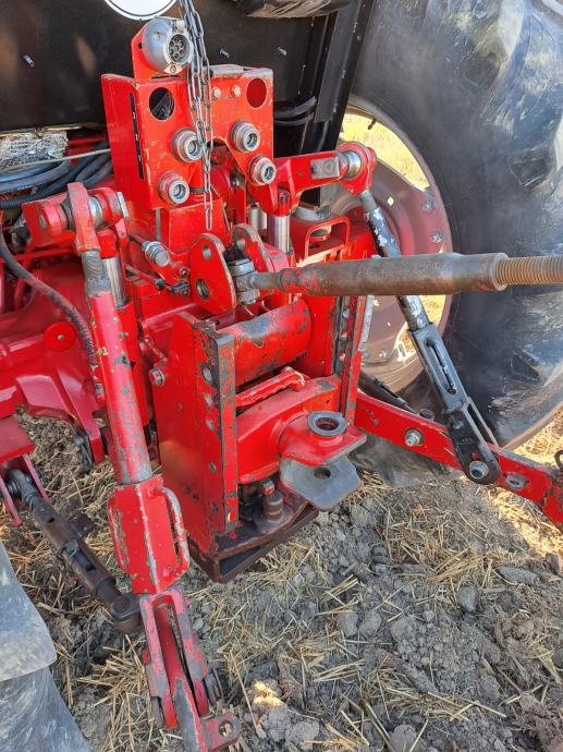 McCormick CX80 KLIMA 2003.GOD 40KM PRED.UTOVARIVAČ ORIGINALNO STANJE