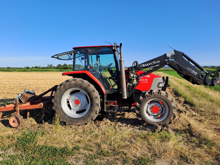 McCormick CX80 KLIMA 2003.GOD 40KM PRED.UTOVARIVAČ ORIGINALNO STANJE