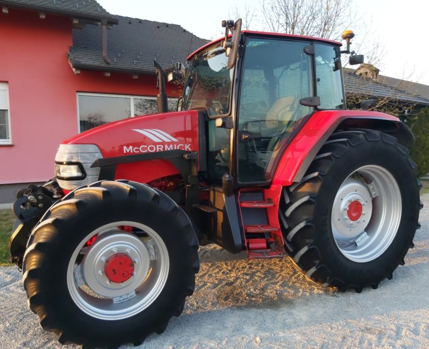 McCORMICK MC 115 KLIMA 40KM PRED.HIDRAULIK KAO NOV PDV U CIJENI