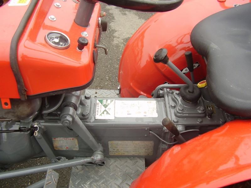 Traktor Yanmar 1300 4x4