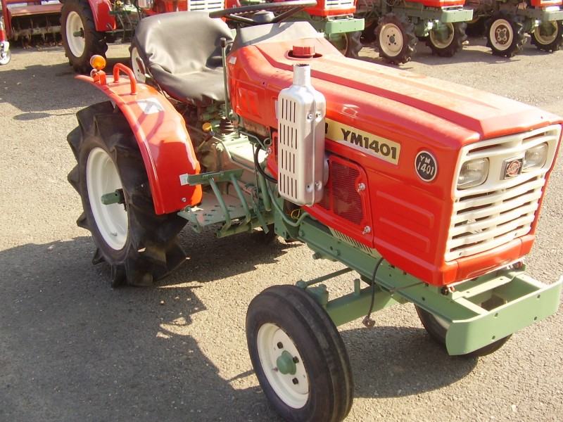 Traktor Yanmar 1401 4x2
