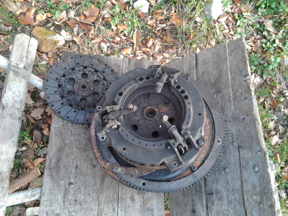 Motor za traktor IMT533