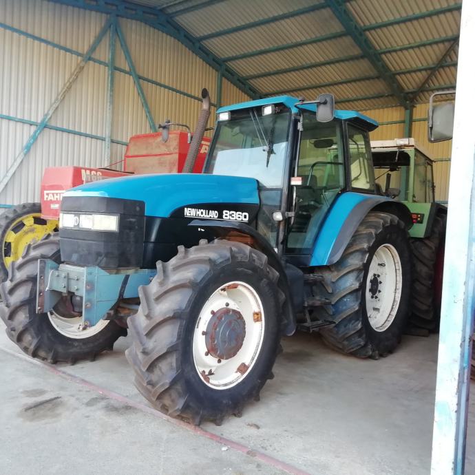 New Holland 8360