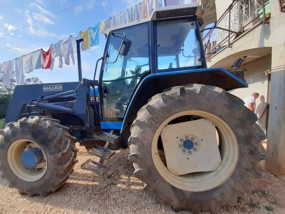 New holland ford 7740