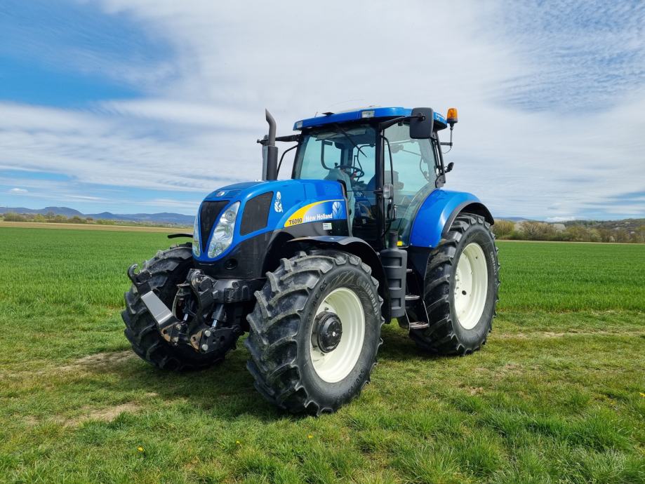 NEW HOLLAND T6090