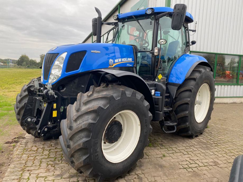 New Holland T7 250 AC