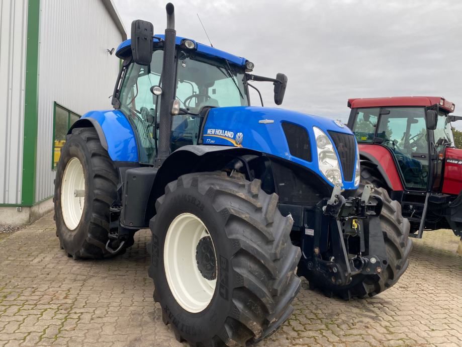 New Holland T7 250 AC