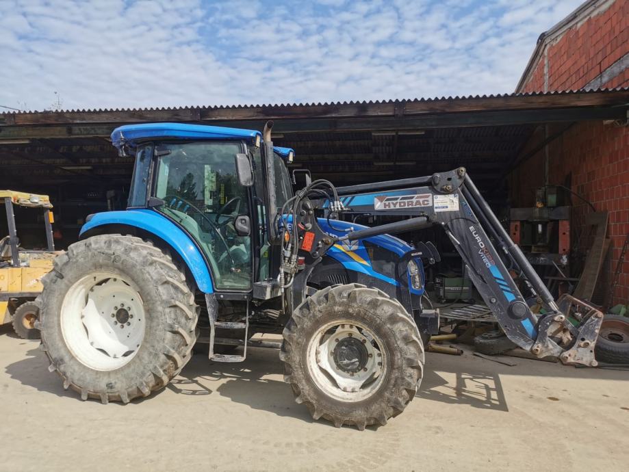 New Holland TD5.95 2015. godina