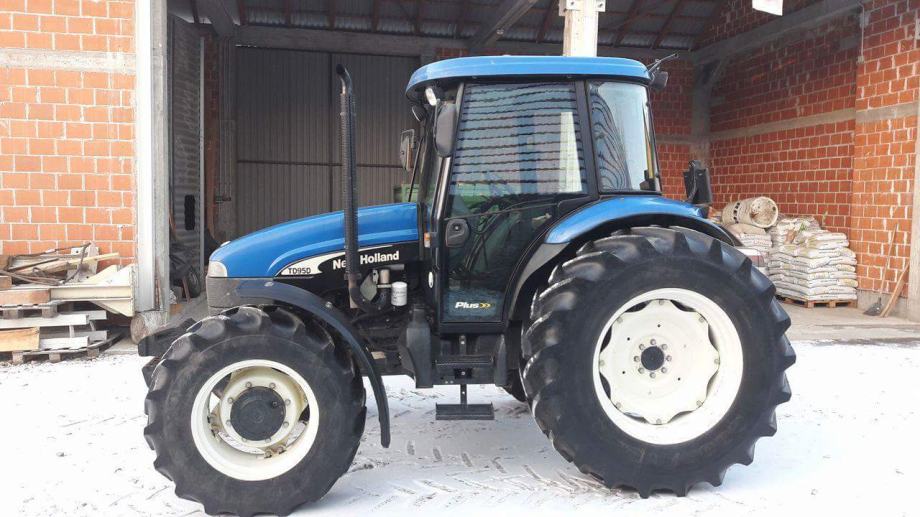 New Holland TD95D