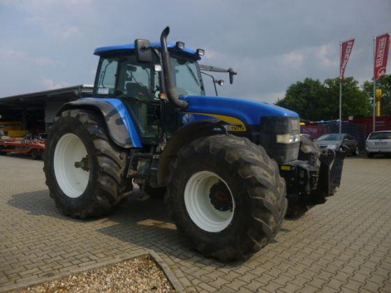 New Holland TM 175