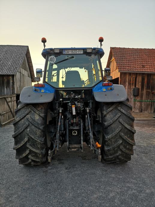 New Holland TM 175