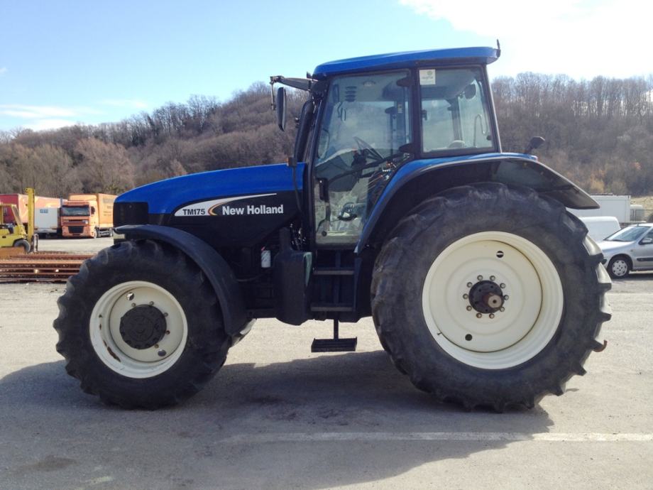 New Holland TM 175