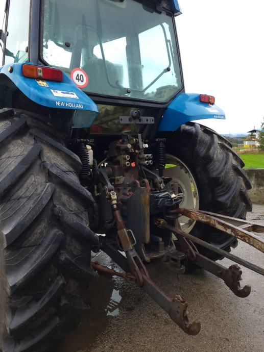 NEW HOLLAND TM125. HITNO!!!