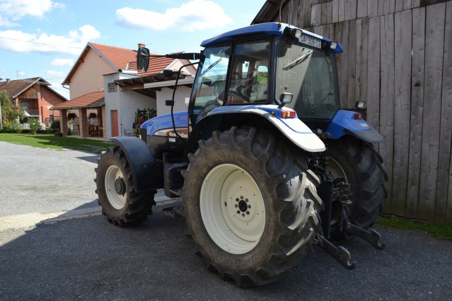 New Holland TM130