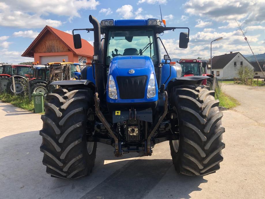 NEW HOLLAND TVTV 195