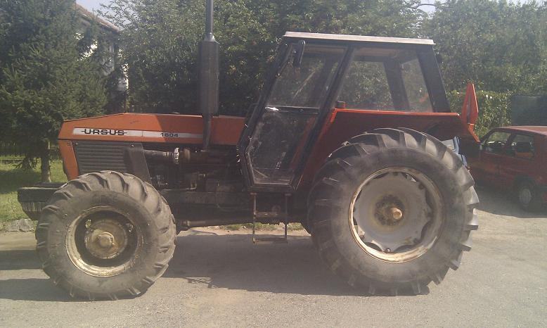 Podajem URSUS 1604