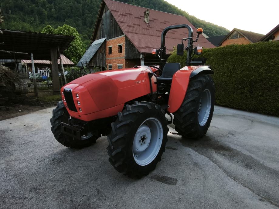 Prodaje se Traktor SAME TIGER 70 0DLIČAN TVORNIČKO STANJE SVE MEHANIKA