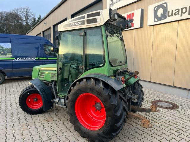 Prodajem Fendt 207V savršen za vinograde