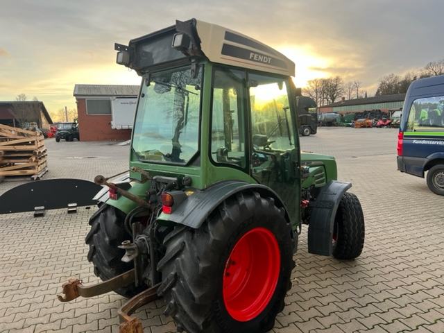 Prodajem Fendt 207V savršen za vinograde