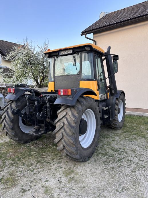 Prodajem Jcb fastrac 3200