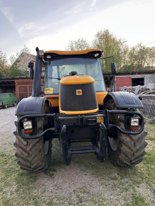 Prodajem Jcb fastrac 3200