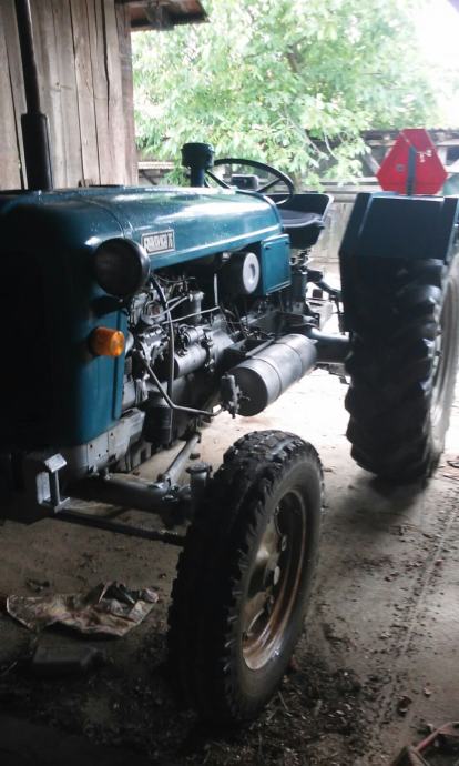 Prodajem Traktor Rakovica 76